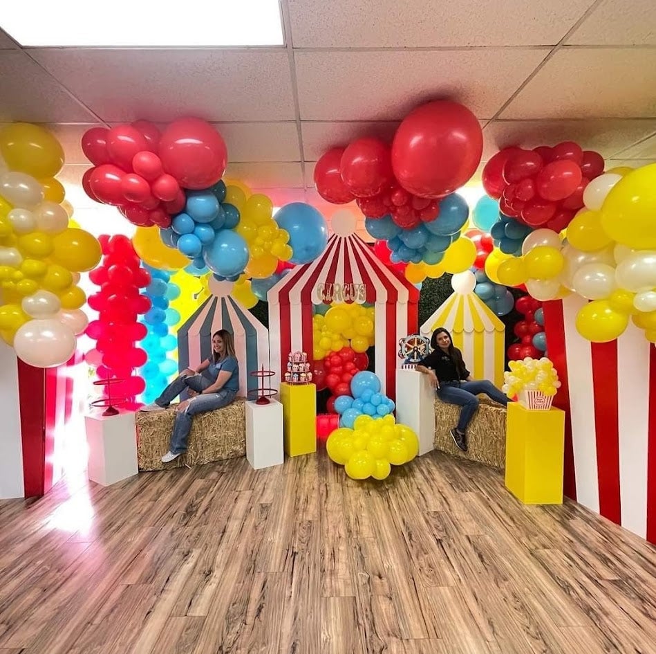 Carnival Wall Set | Majestic Party Rentals Balloon Store